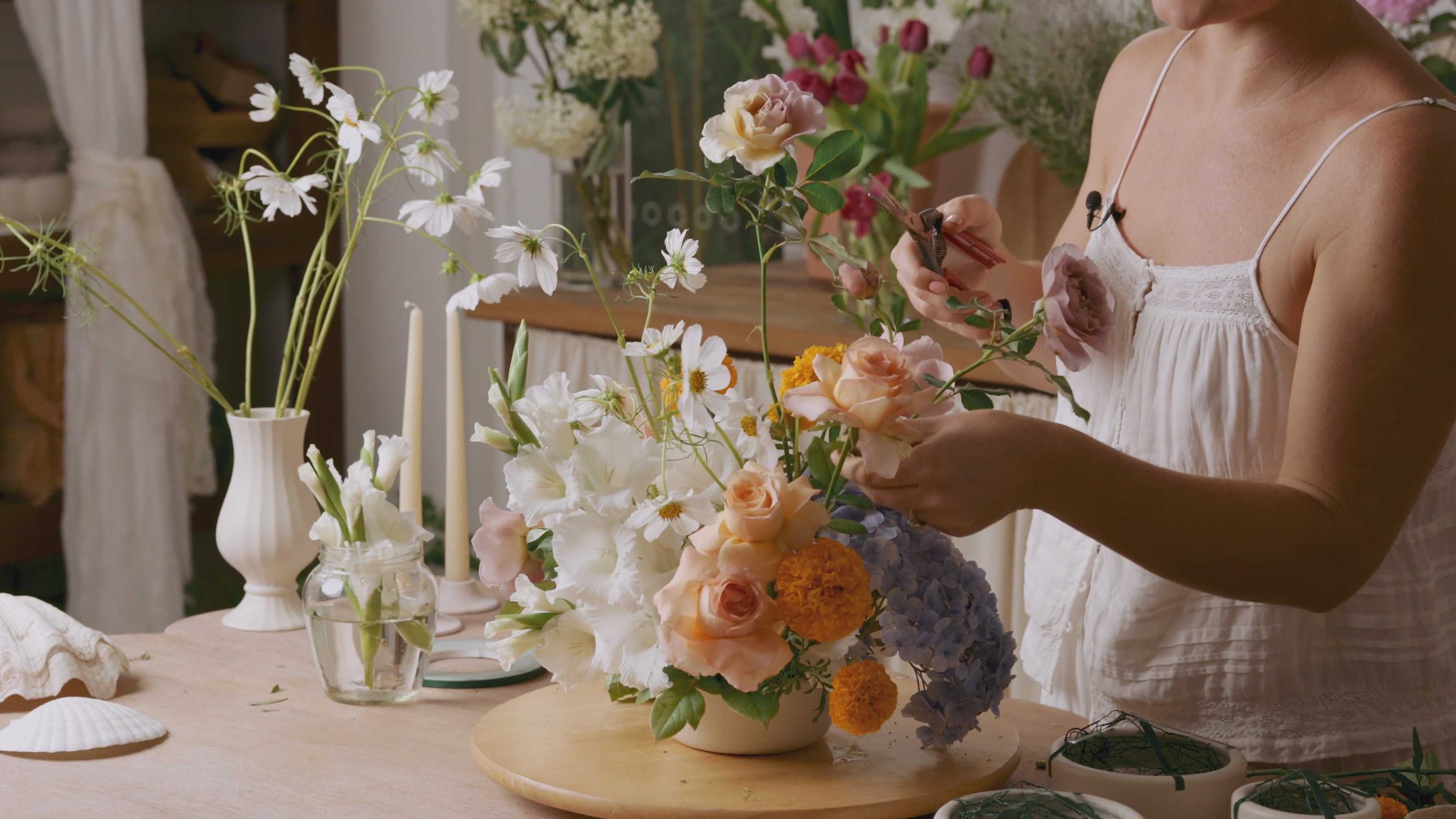 Meadow Style Centrepiece – Oh Flora Store